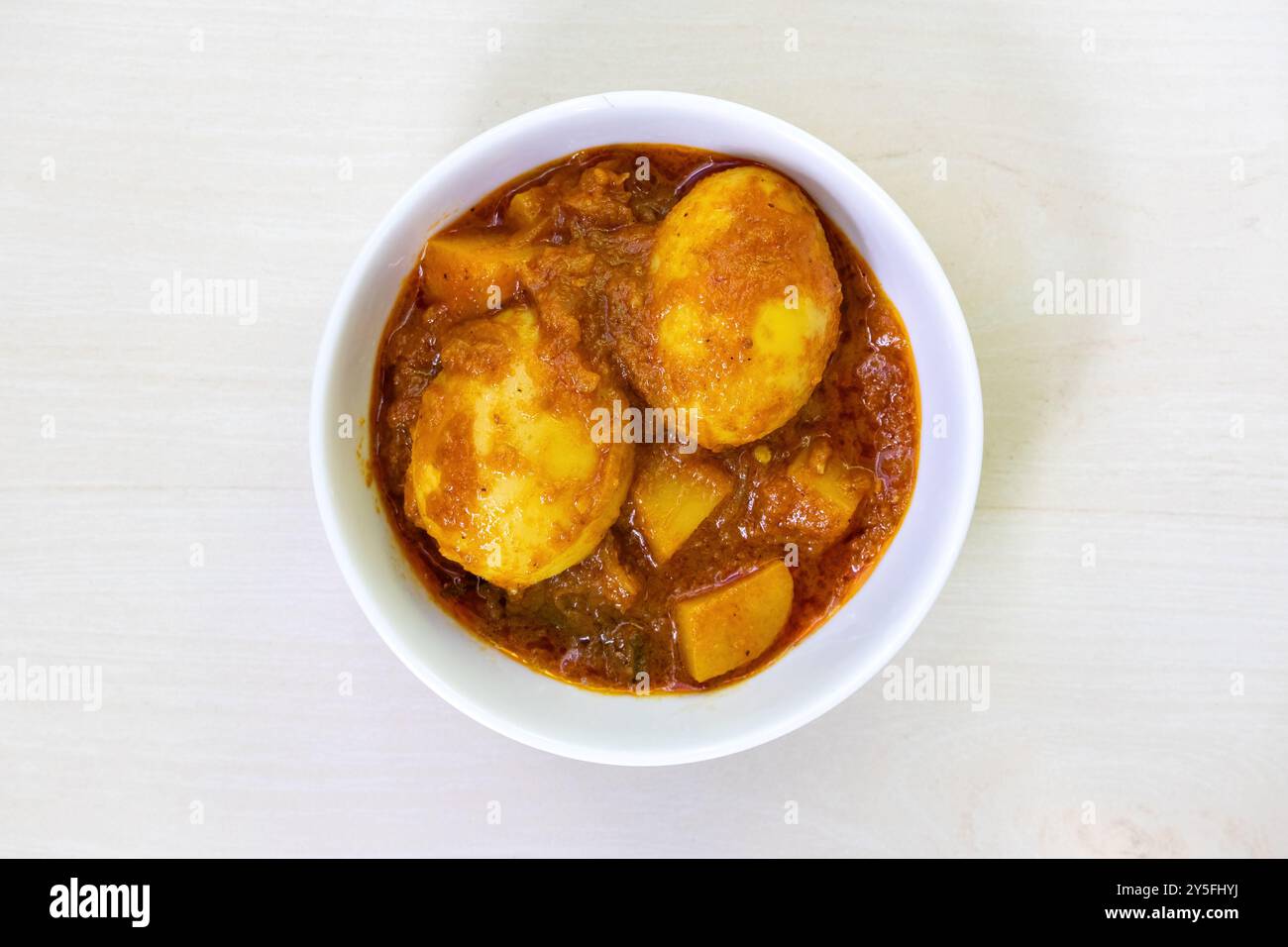 Boiled egg bhuna curry indian asian hot bowl hi-res stock photography ...