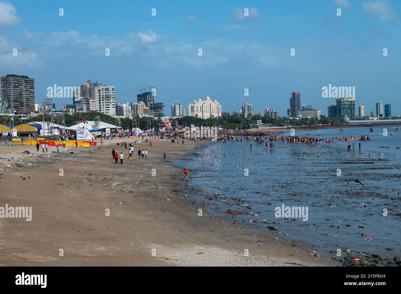 Mumbai, India - 17 September 2024 View of Girgaon chowpatty and Mumbai ...