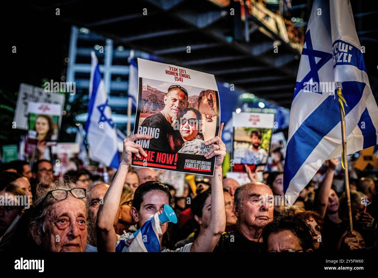 Ronen engel hi-res stock photography and images - Alamy