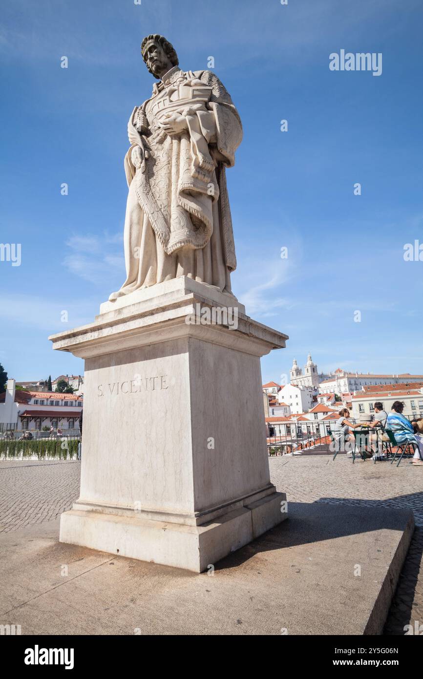 Mirador de Portas do Sol, Lisboa, Portugal Stock Photo - Alamy