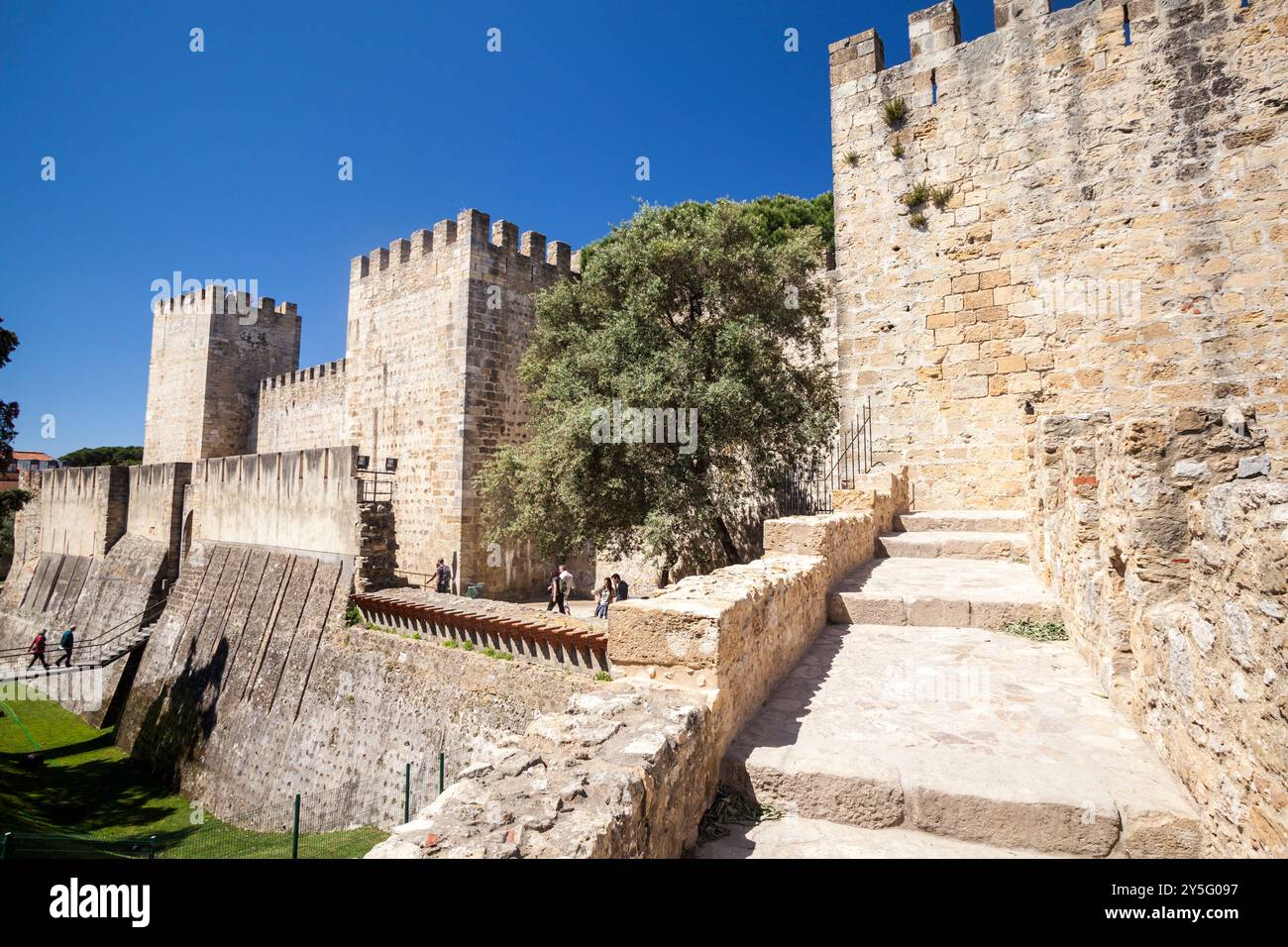 Castelo de San Jorge - St. George Castle -, Lisboa, Portugal Stock ...