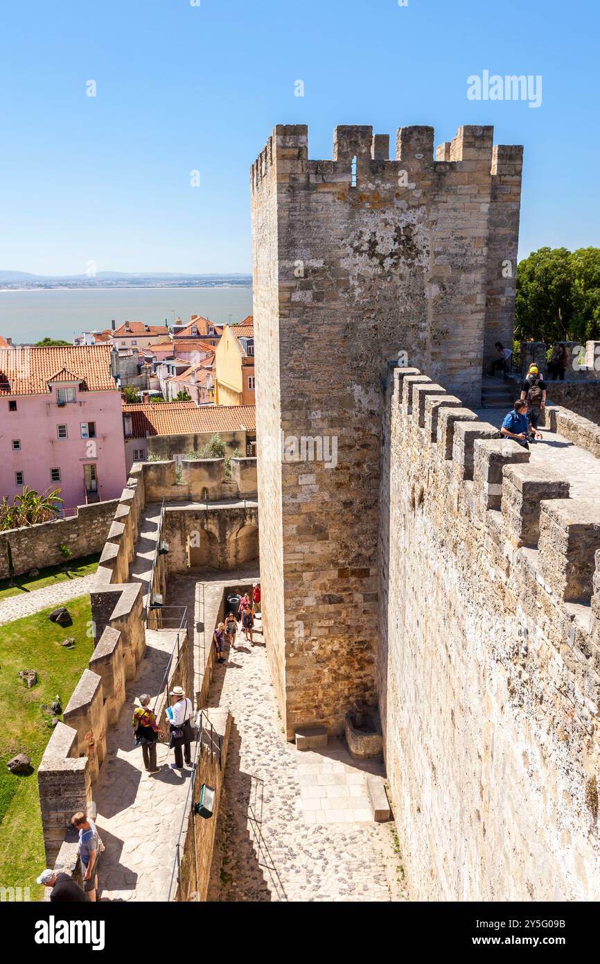 Castelo de San Jorge - St. George Castle -, Lisboa, Portugal Stock ...