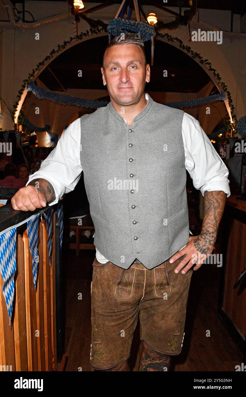 Bobsportler hi-res stock photography and images - Alamy