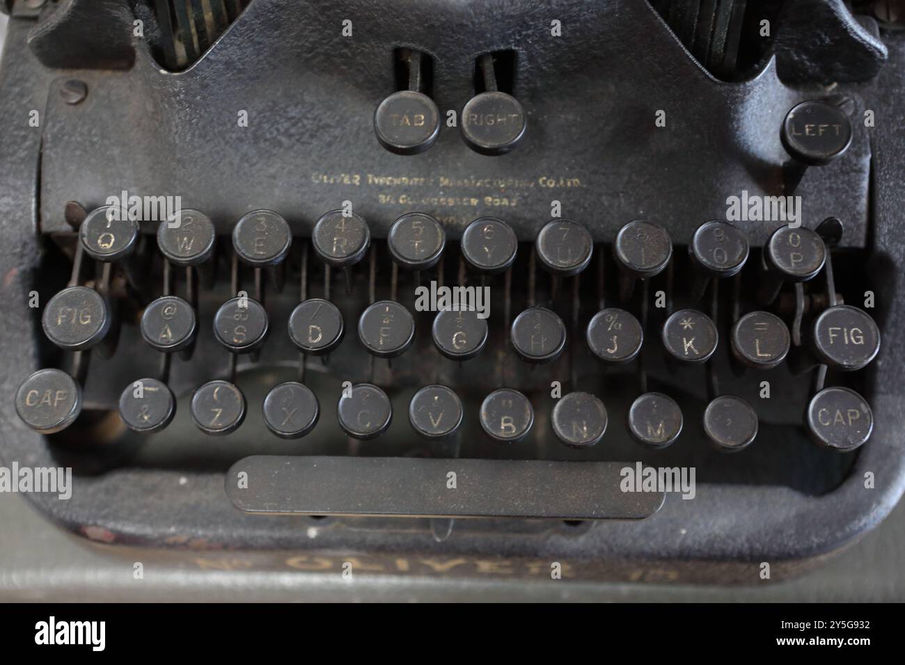 Typewriter traditional manual typewriter typing type Stock Photo - Alamy