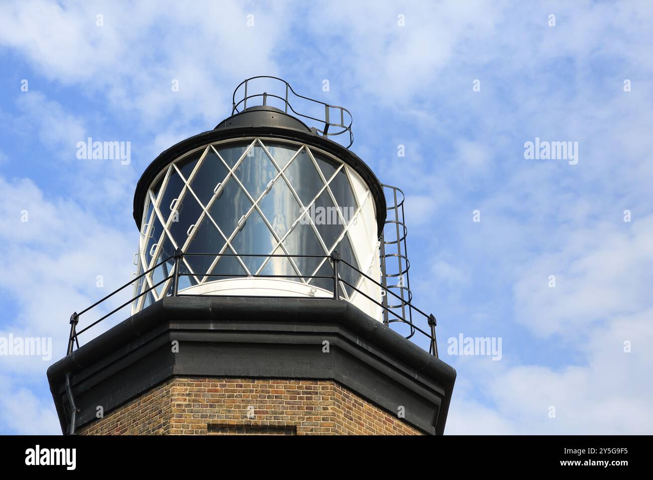 Trinity Buoy Lighthouse external view lighthouse Trinity Buoy Wharf ...