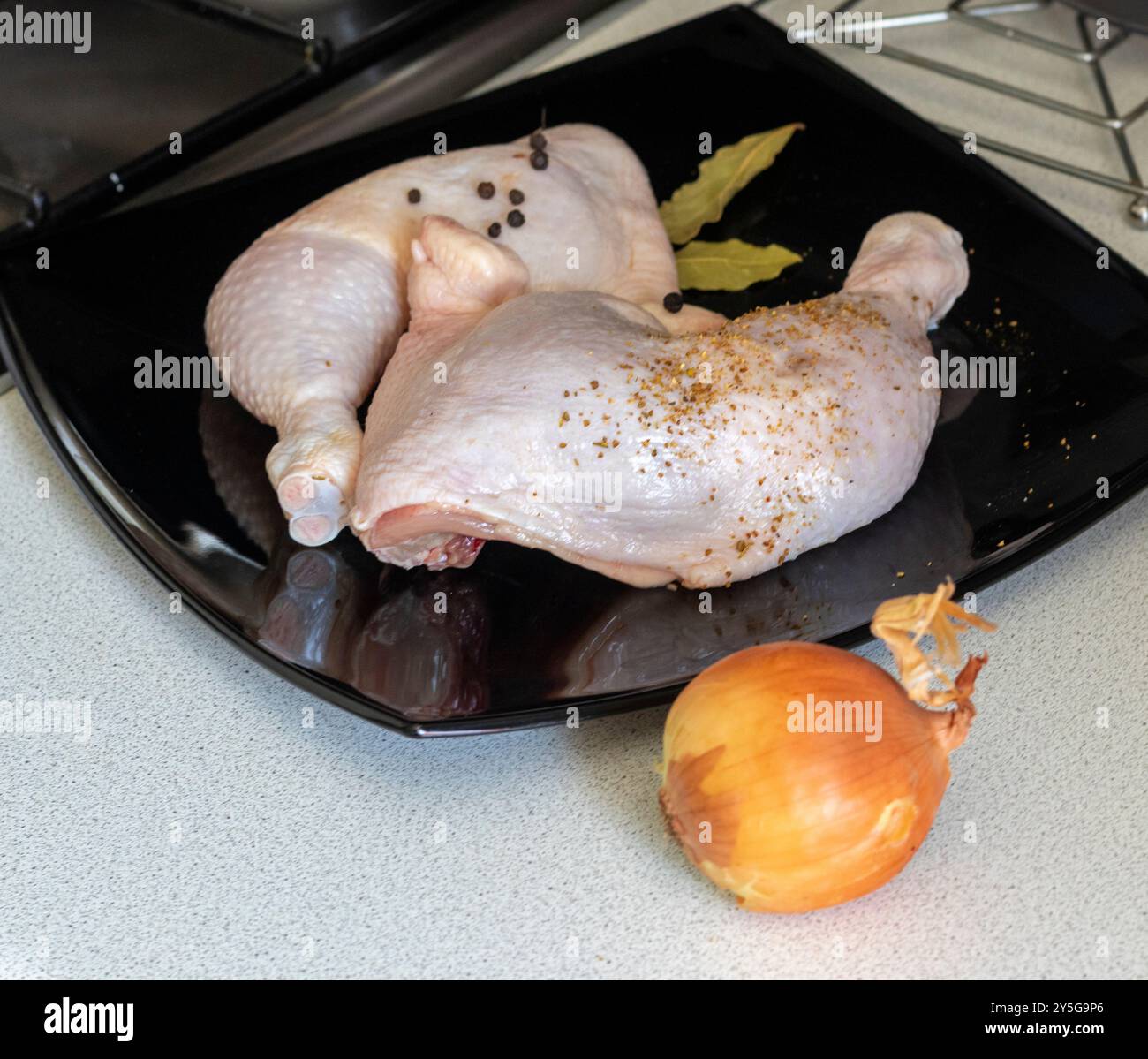 Large plate of chicken hi-res stock photography and images - Alamy