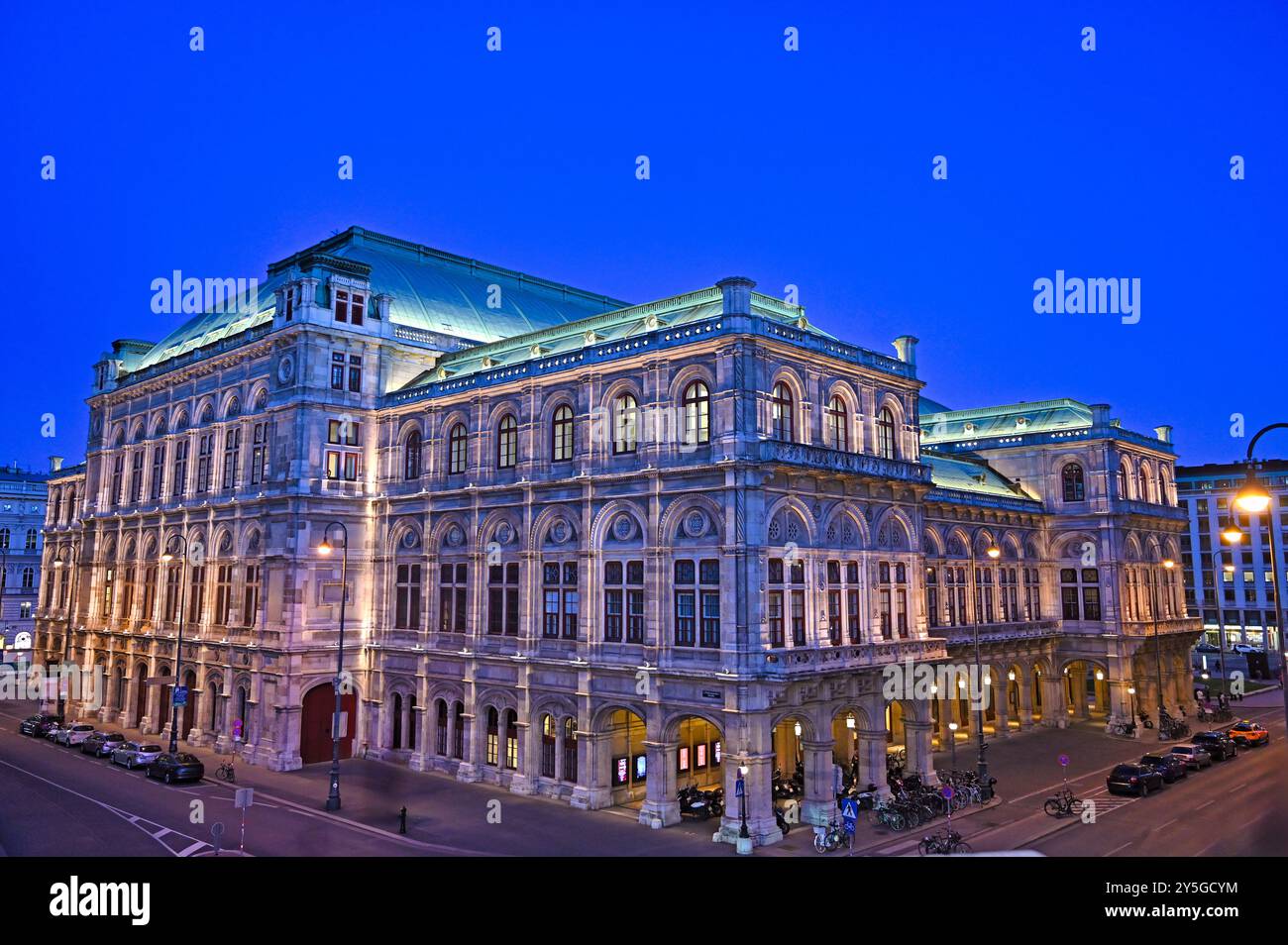 Vienna outdoor concert hi-res stock photography and images - Alamy