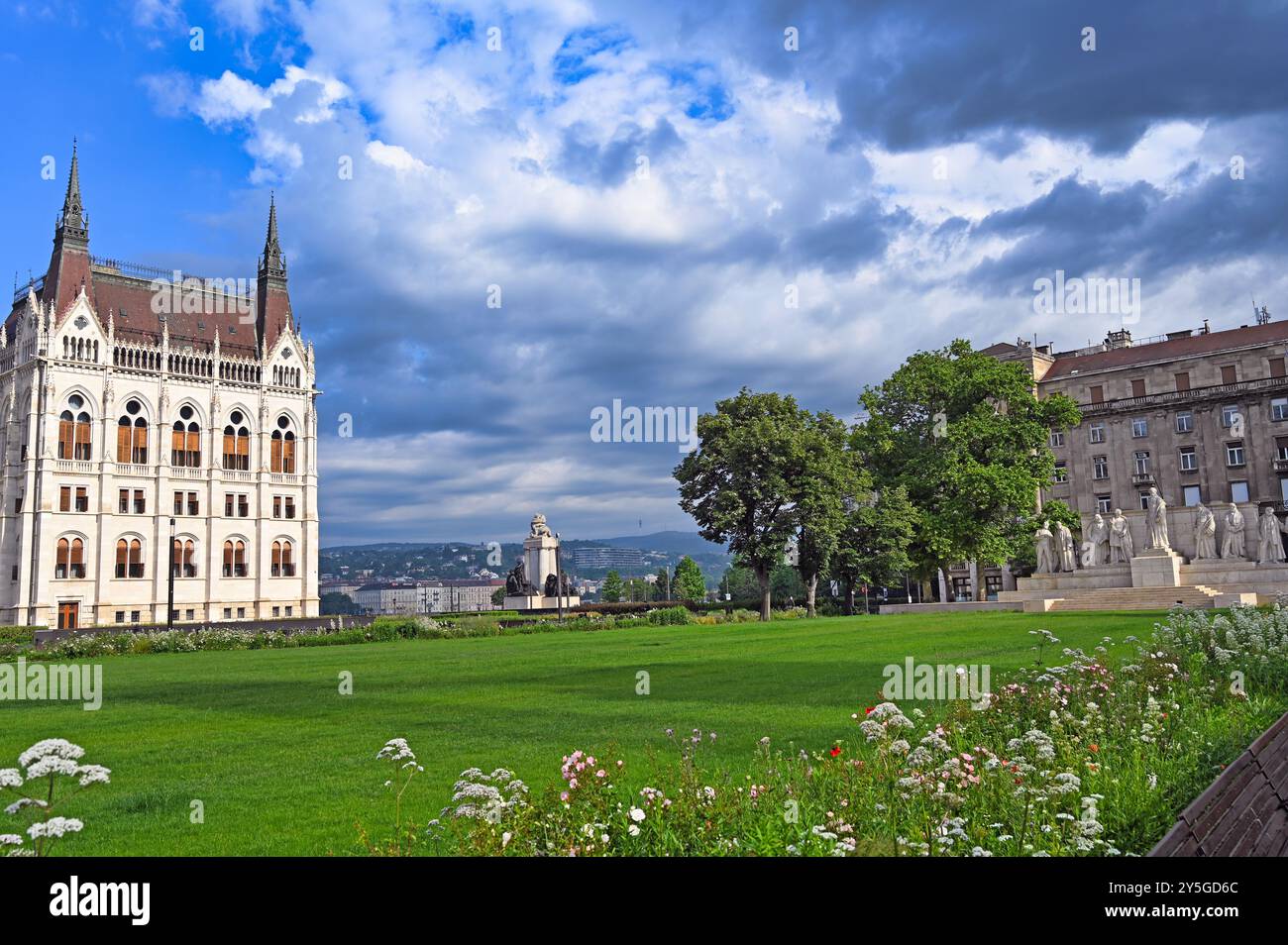Kossuth Memorial, a public monument dedicated to former Hungarian ...
