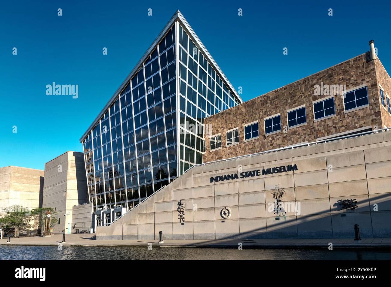 Indianapolis indiana museum hi-res stock photography and images - Alamy