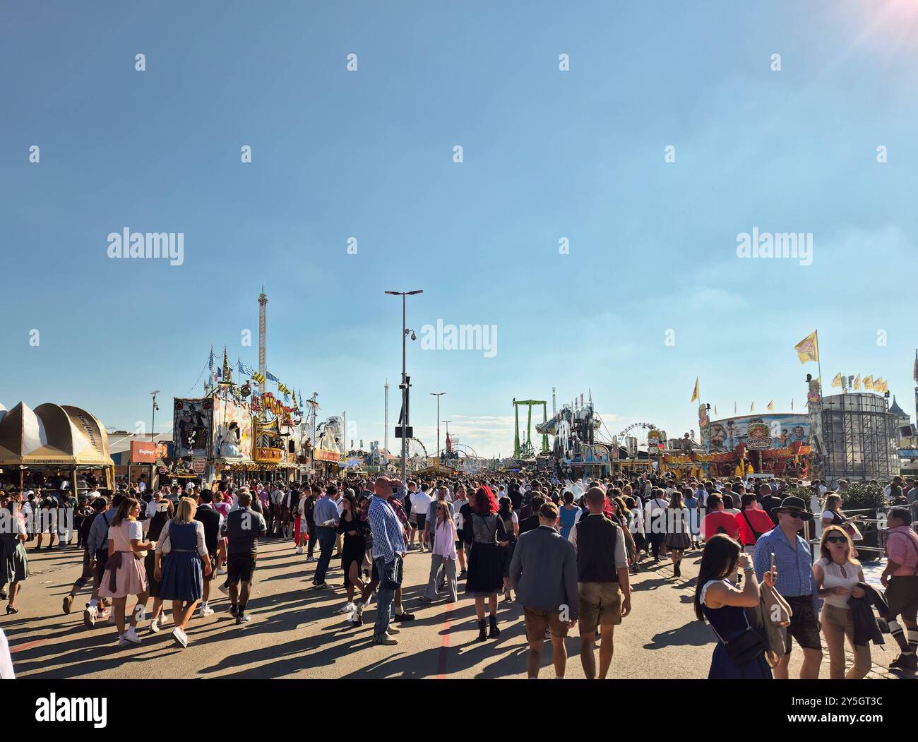 MUNICH, GERMANY - SEPTEMBER 21: Crowd of people in traditional clothes ...