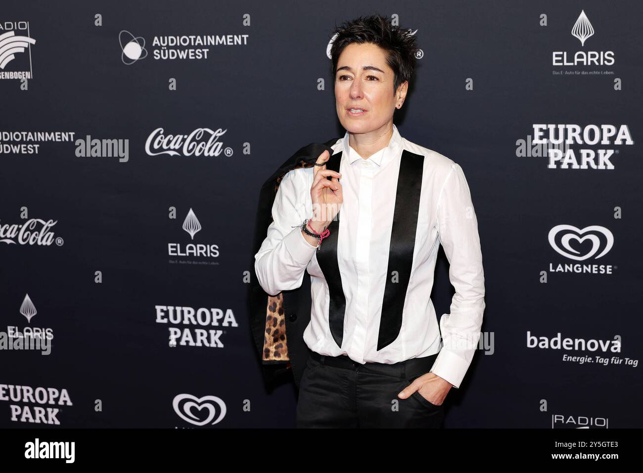 Dunja Hayali - Radio Regenbogen Award 2024 Dunja Hayali auf dem roten ...