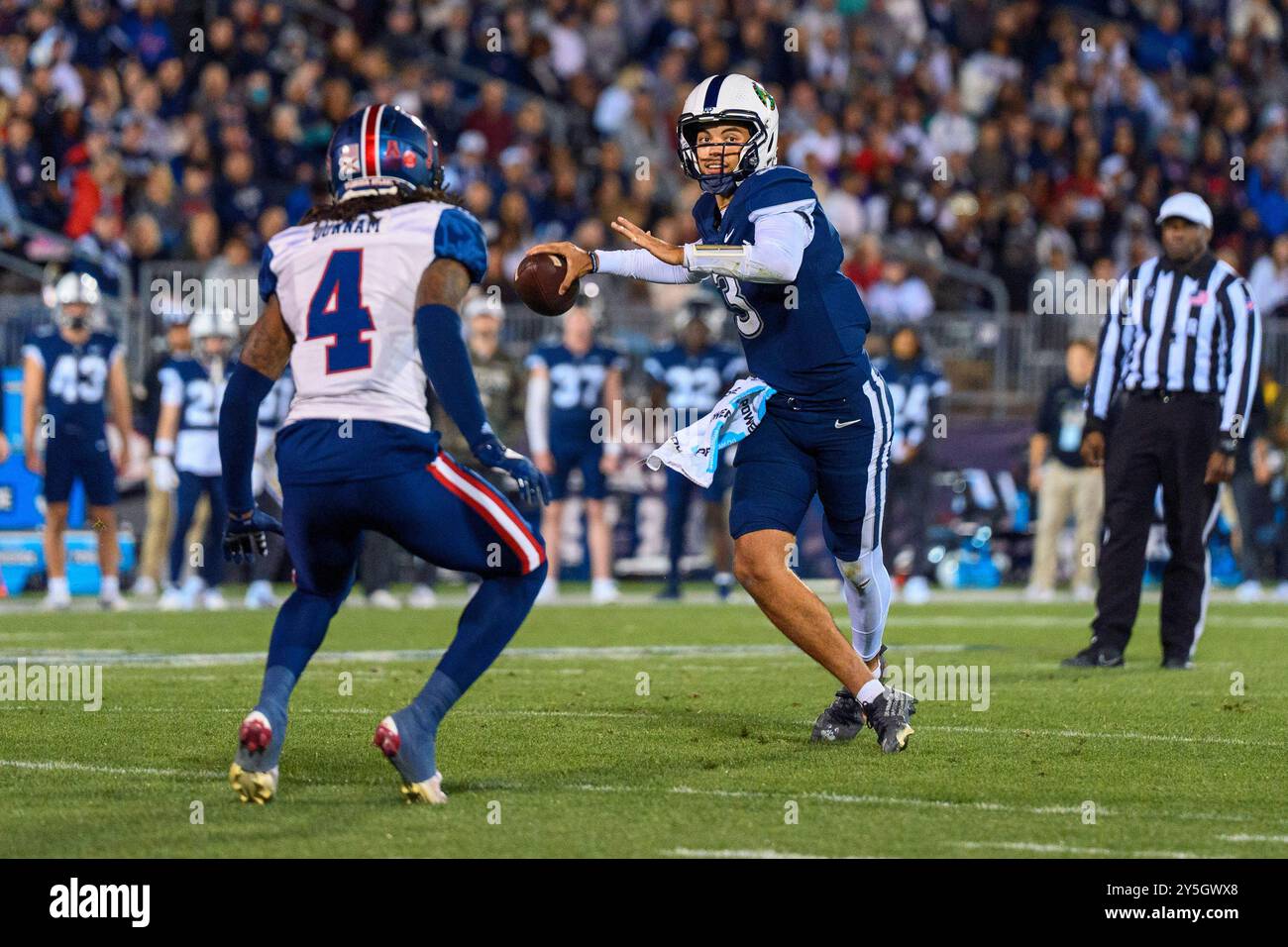 East Hartford, CT, USA. 21st Sep, 2024. Connecticut Huskies quarterback ...