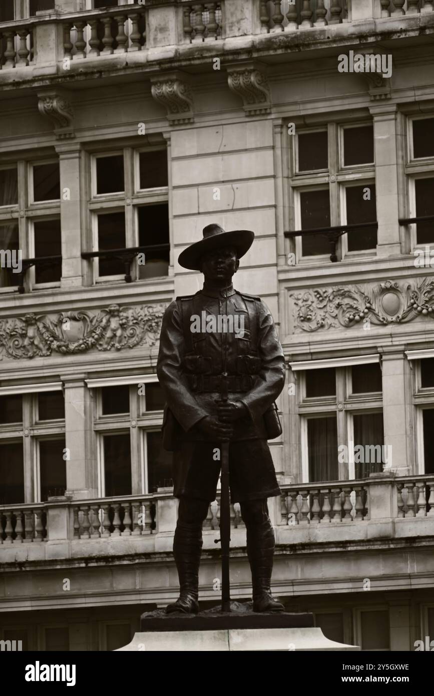 Ghurka soldier hi-res stock photography and images - Alamy