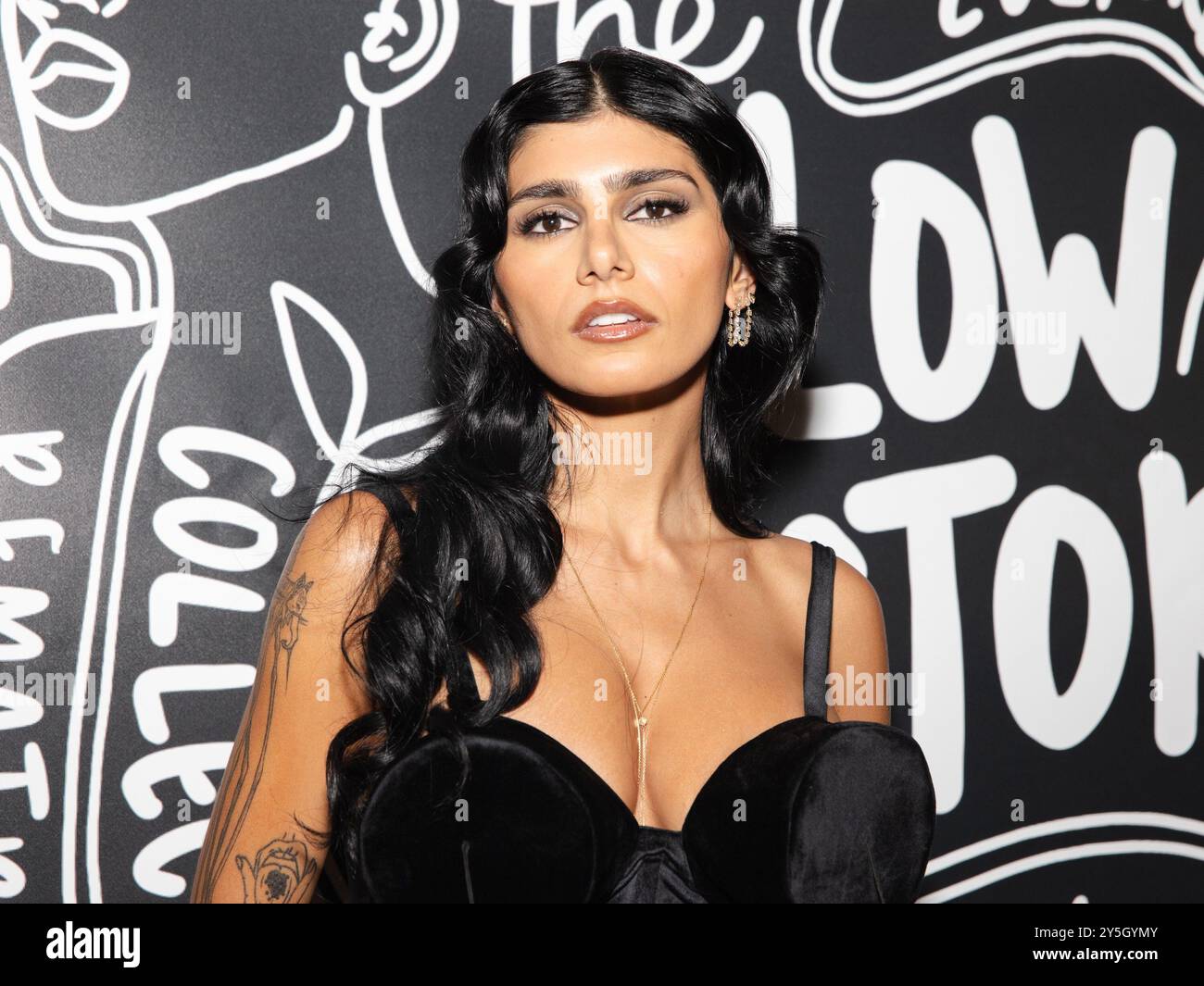 Mia khalifa hi-res stock photography and images - Alamy