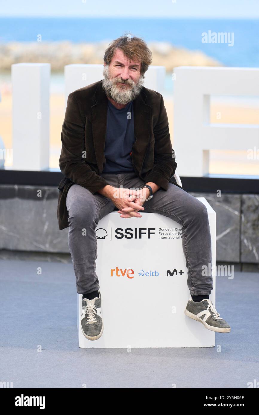 Antonio de la Torre attended 'Los Destellos' Photocall during 72nd San ...