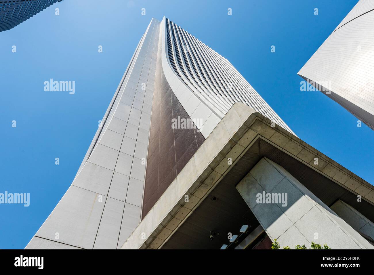 View up the SOMPO building in Shinjuku, Corner angle of the concrete ...