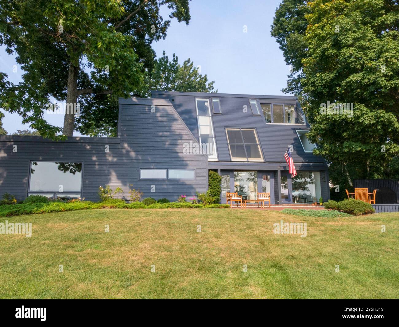 Modern Home in Riverside Connecticut, USA Stock Photo - Alamy