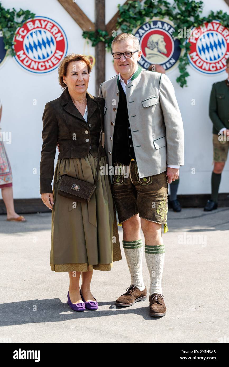 Jan christian dreesen and wife elke dreesen hi-res stock photography ...