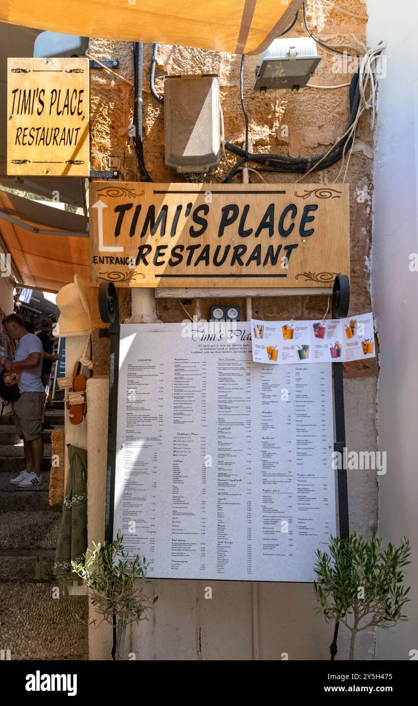 Timi's Place Restaurant & Menu Lindos, Rhodes, Greece Stock Photo - Alamy