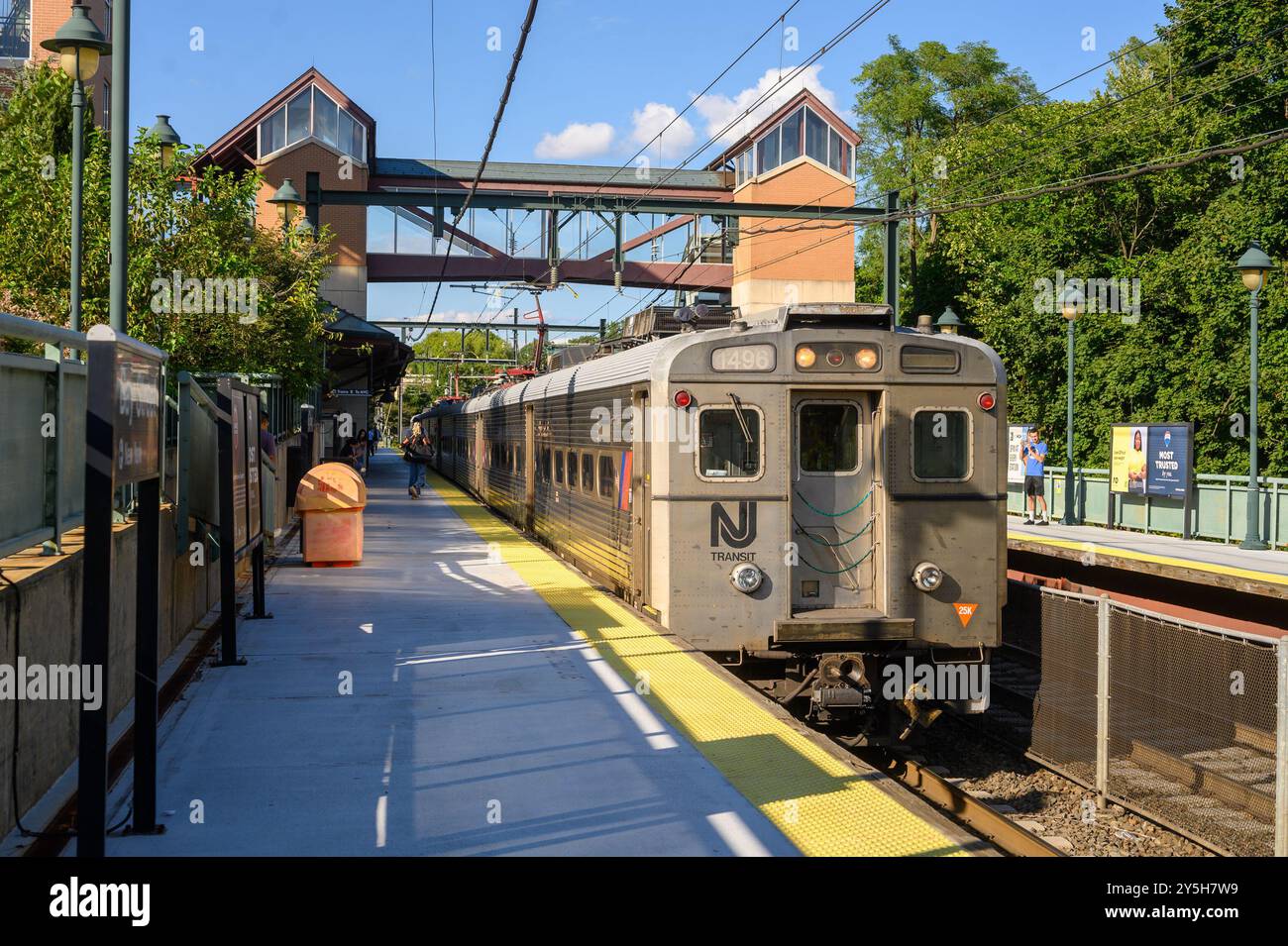 New Jersery Transit Bay Street Station Stock Photo - Alamy