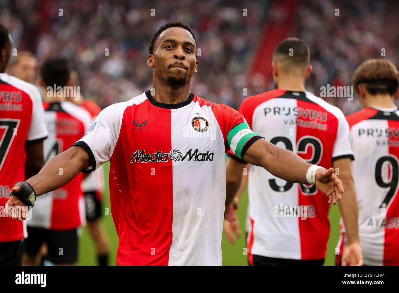 ROTTERDAM, NETHERLANDS - SEPTEMBER 22: Quinten Timber of Feyenoord ...