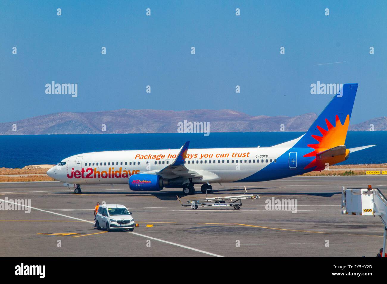 Jet2 holidays logo hi-res stock photography and images - Alamy