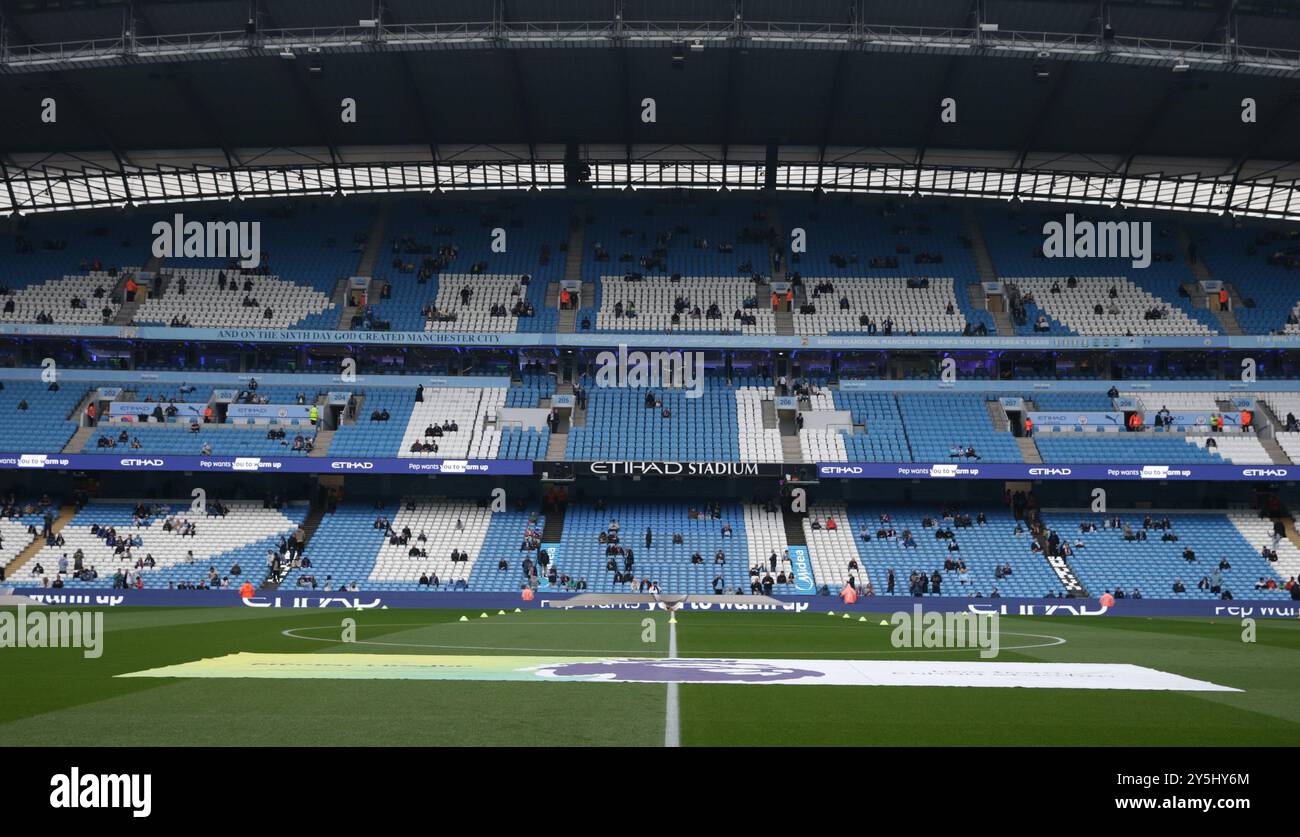 Manchester city arsenal logo hi-res stock photography and images - Alamy