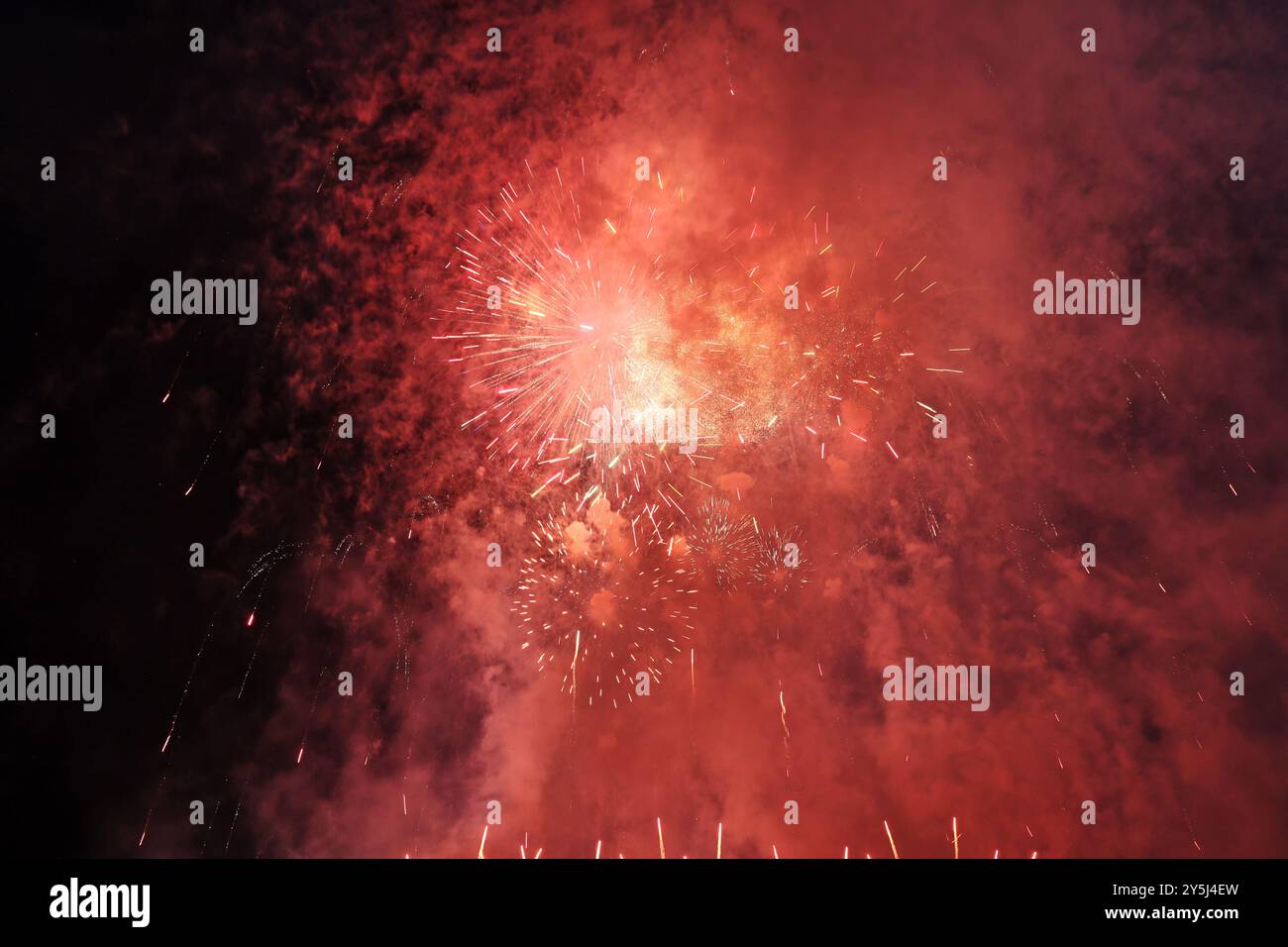 Singapore, Singapore. 22nd Sep, 2024. Circuit atmosphere - fireworks at ...