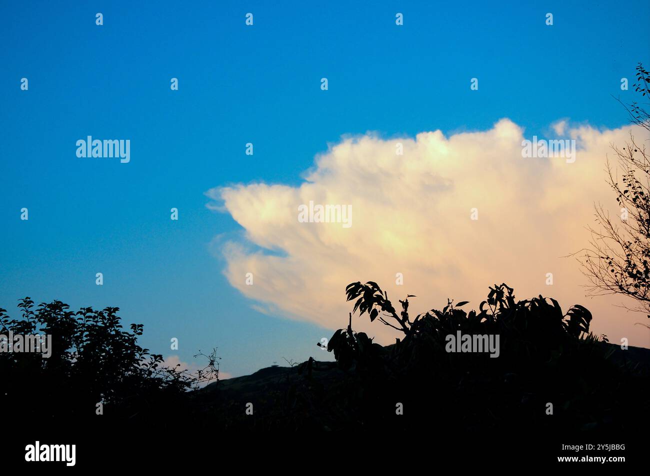 Isle of Portand. 20th September 2024. A cloud over Portland resembles a ...