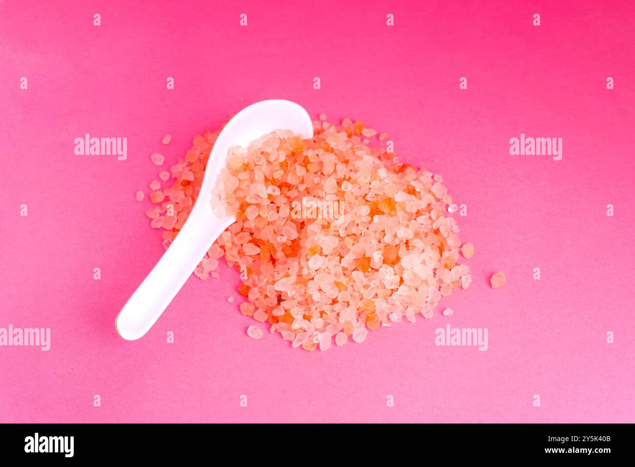 Himalayan Pink Salt Isolated in a China Bowl with Spoon Crystals of ...