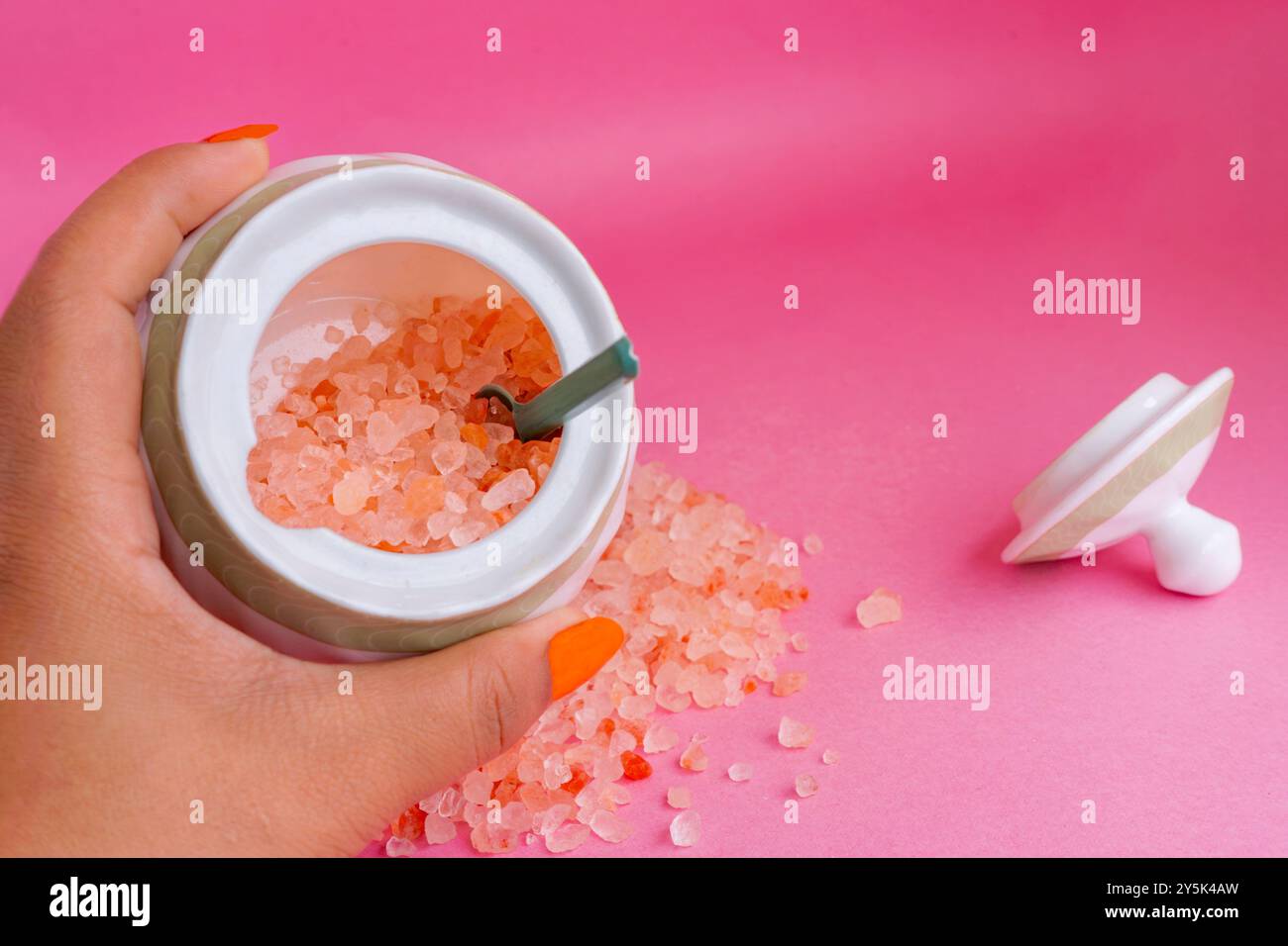 Himalayan Pink Salt Isolated in a China Bowl with Spoon Crystals of ...