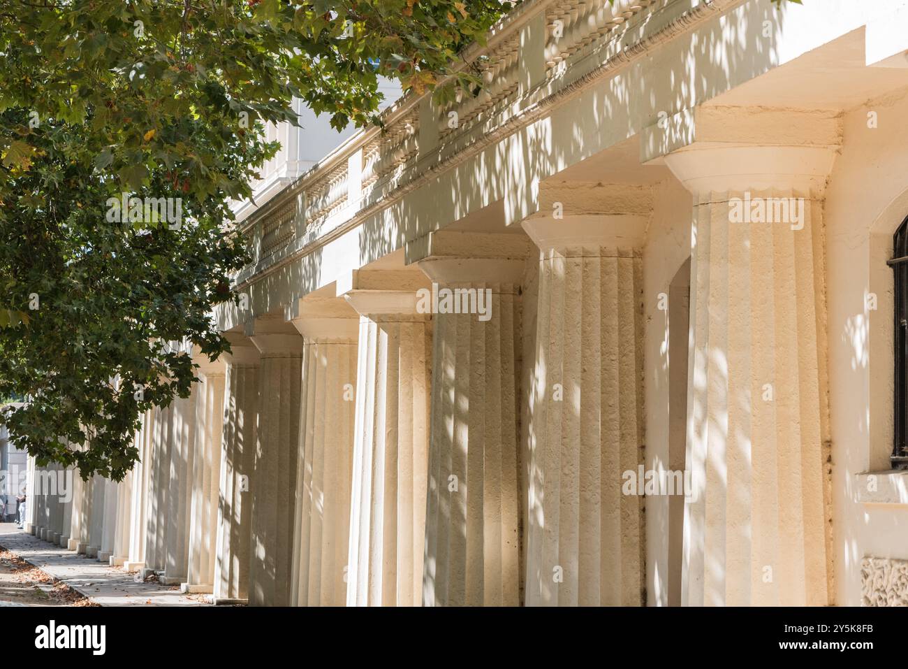 Carlton House Terrace, The Mall, London - fluted columns Stock Photo ...