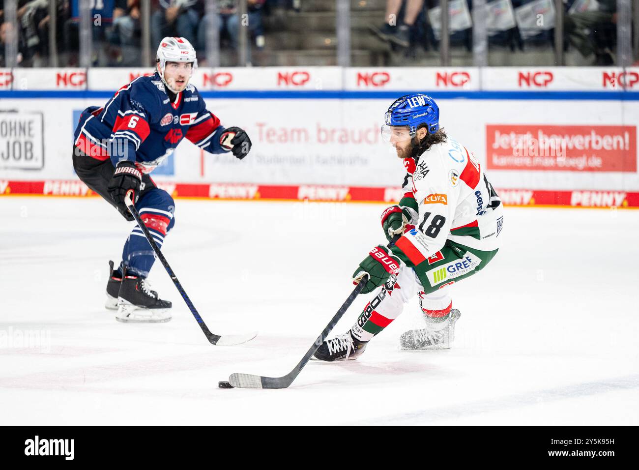 Anthony Louis (18, Augsburger Panther, AEV ) Julius Karrer (6, N¸rnberg ...