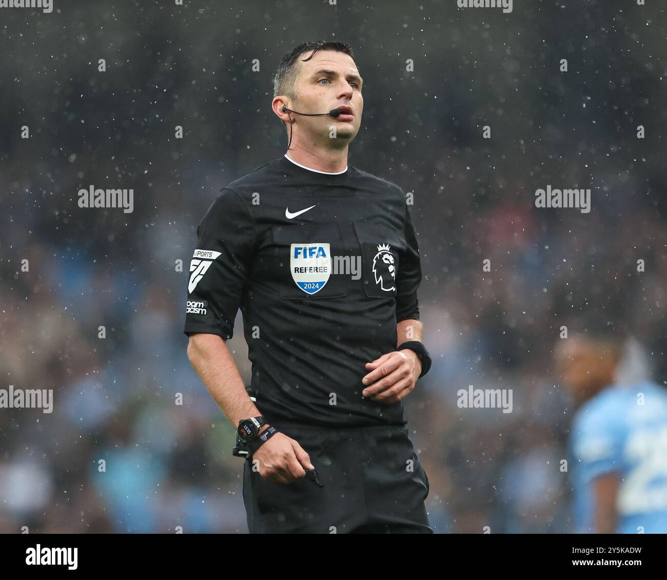 Michael oliver manchester city hi-res stock photography and images - Alamy