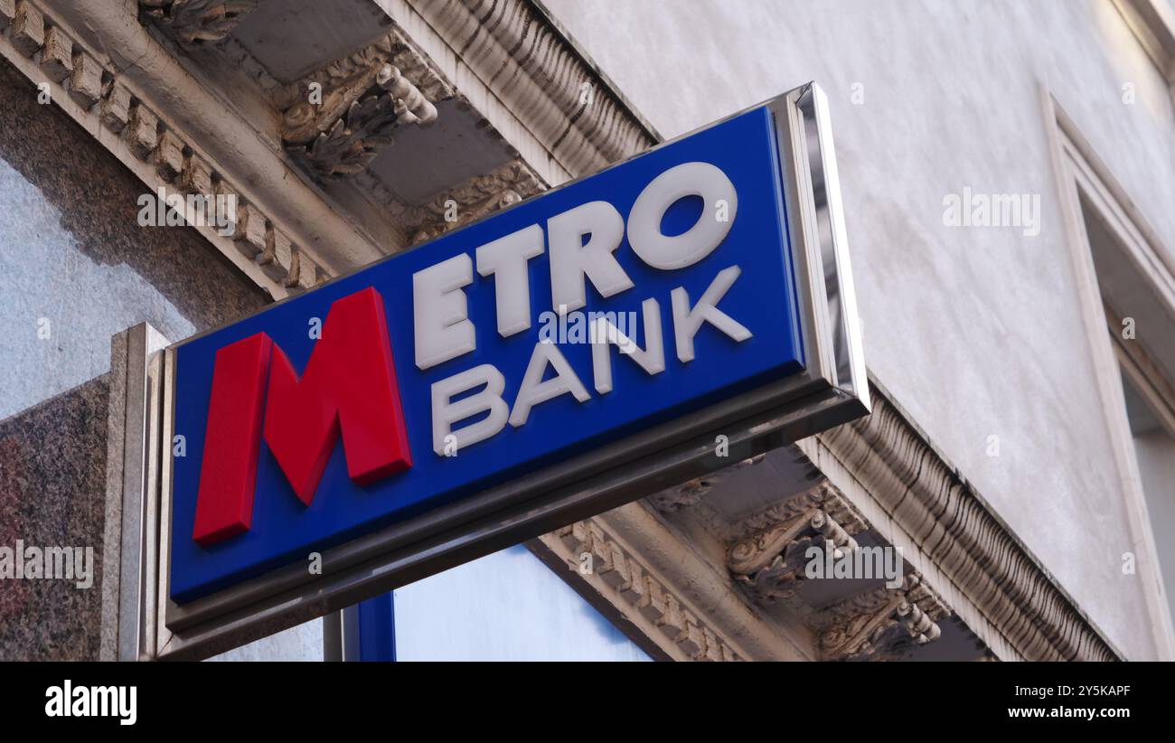 Metro bank logo hi-res stock photography and images - Alamy