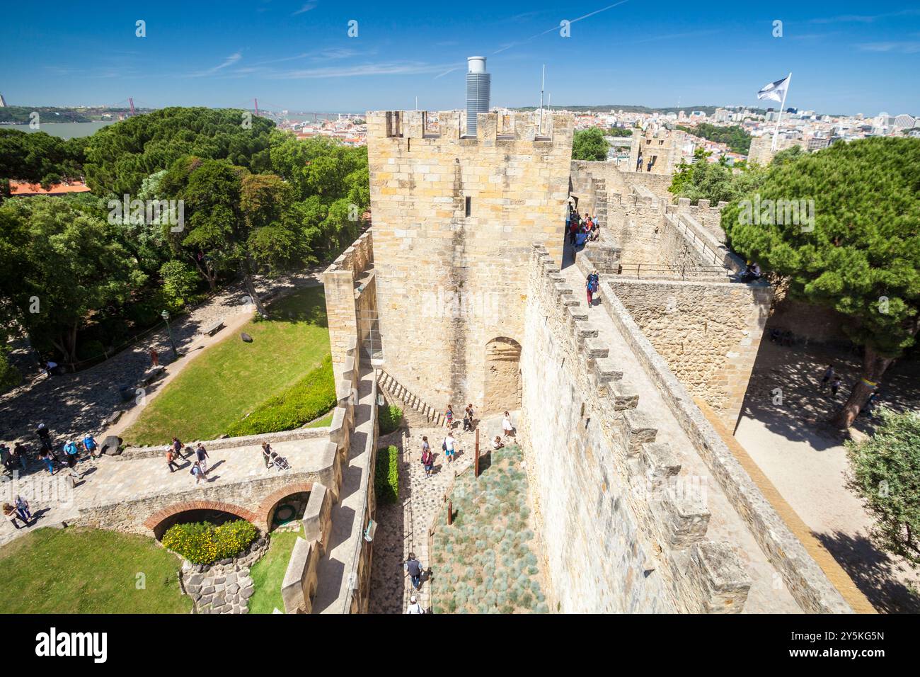 Castelo de San Jorge - St. George Castle -, Lisboa, Portugal Stock ...