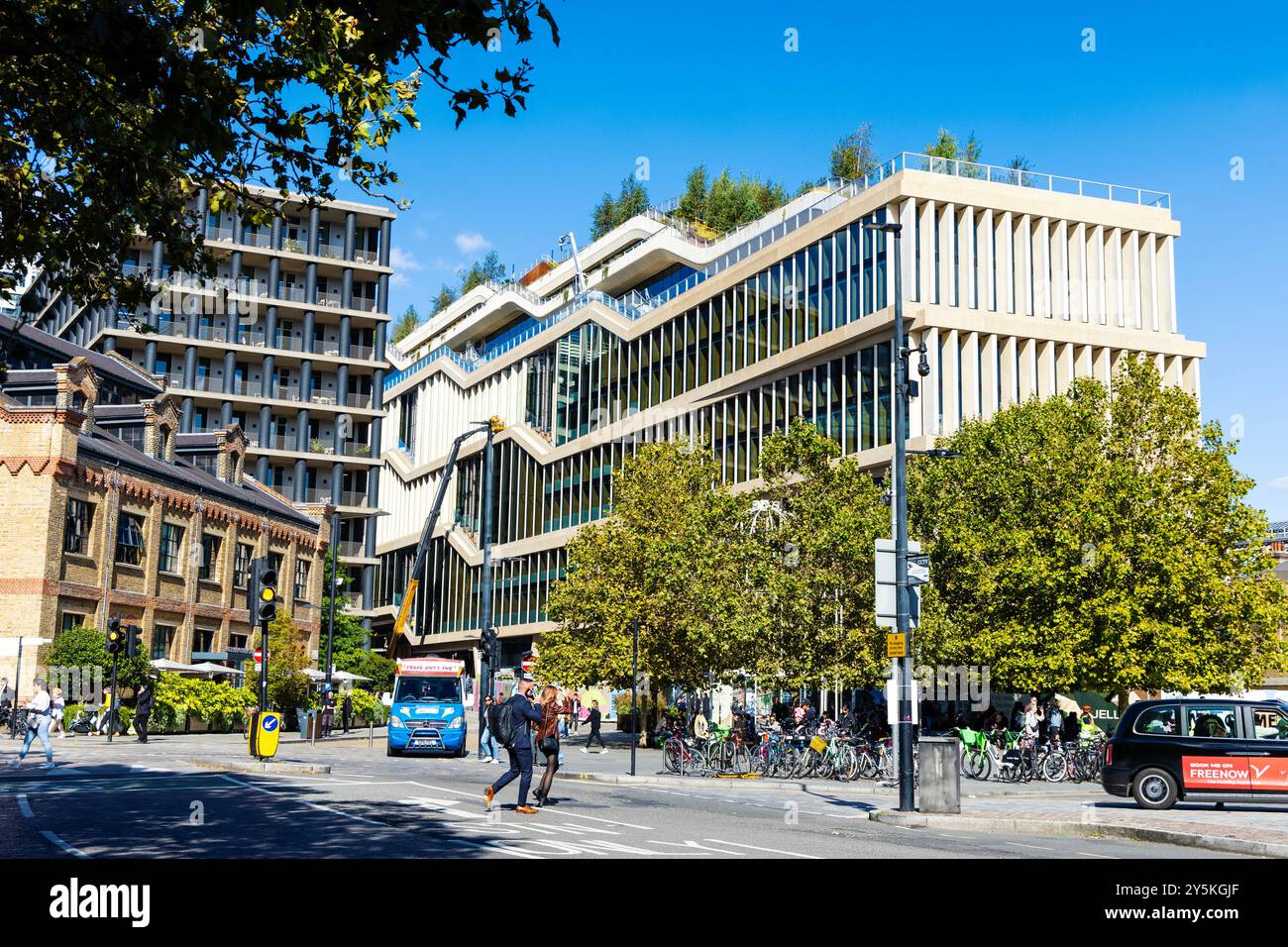 Platform G, Google's new headquarter building in Kings Cross nearing ...