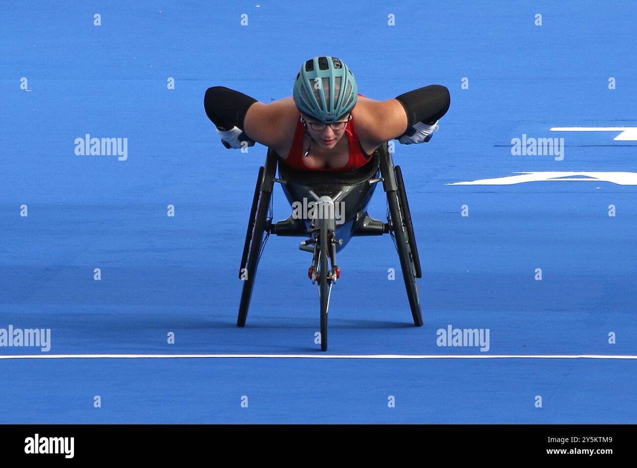 Merle Marie MENJE of Germany finishes in the Women's Marathon - T54 ...