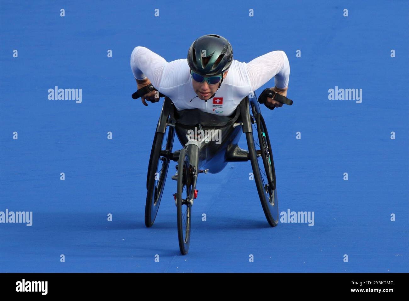 Patricia EACHUS of Switzerland finishes in the Women's Marathon - T54 ...