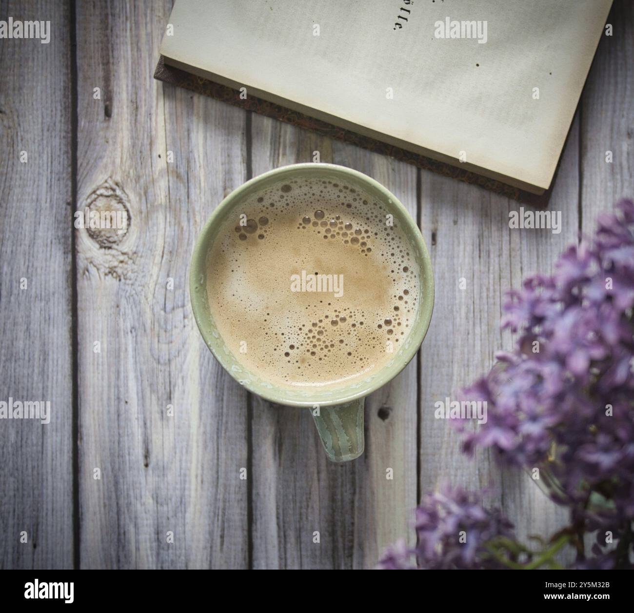 Coffee and reading Stock Photo - Alamy