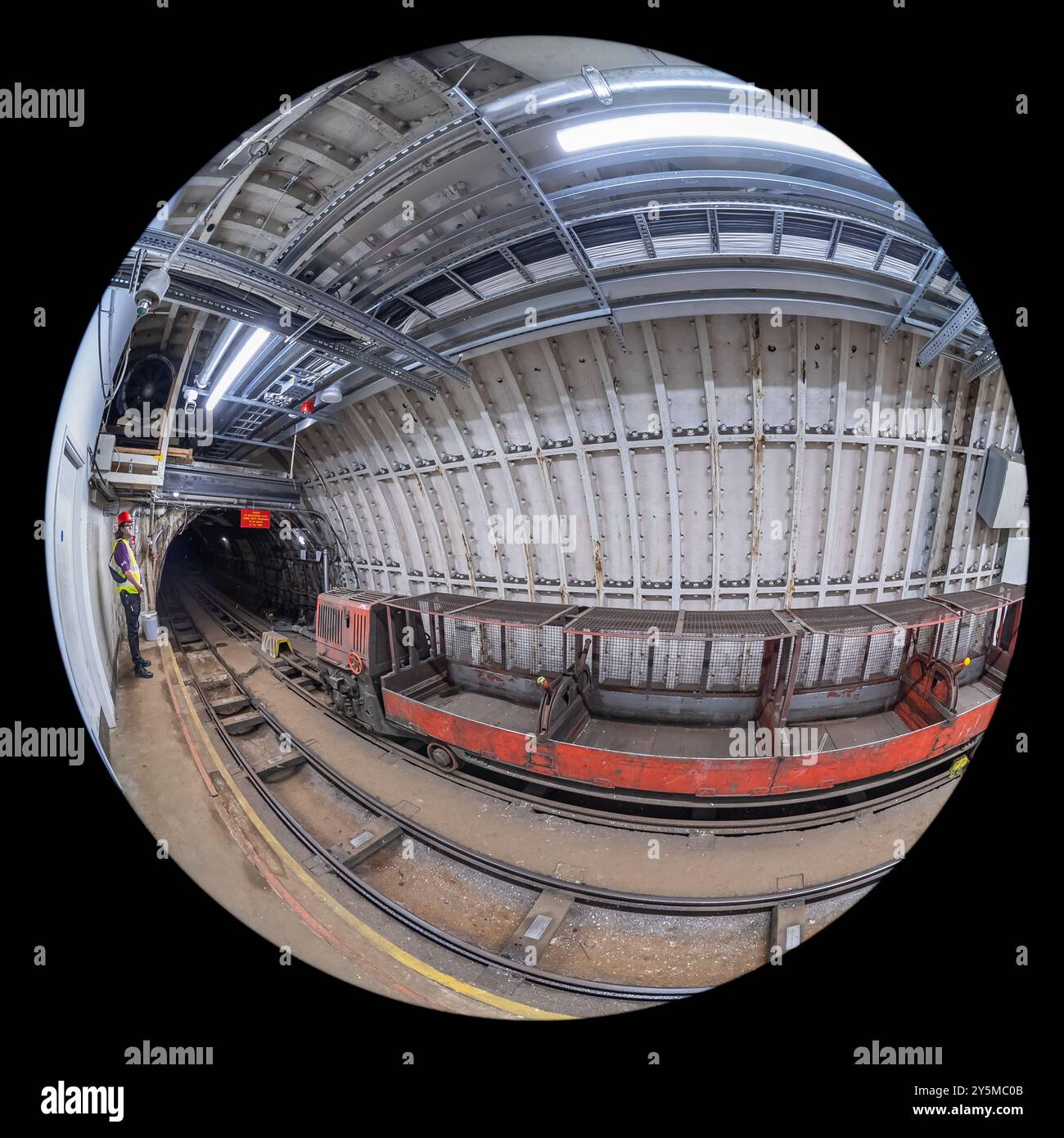 Mail Rail Walk, London Post Office Railway - Postal Museum, Mount ...