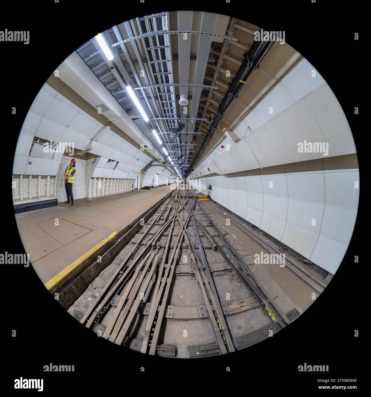 Mail Rail Walk, London Post Office Railway - Postal Museum, Mount ...