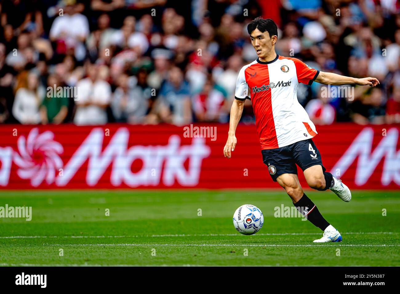 Feyenoord Rotterdam midfielder Inbeom Hwang, during the match Feyenoord ...