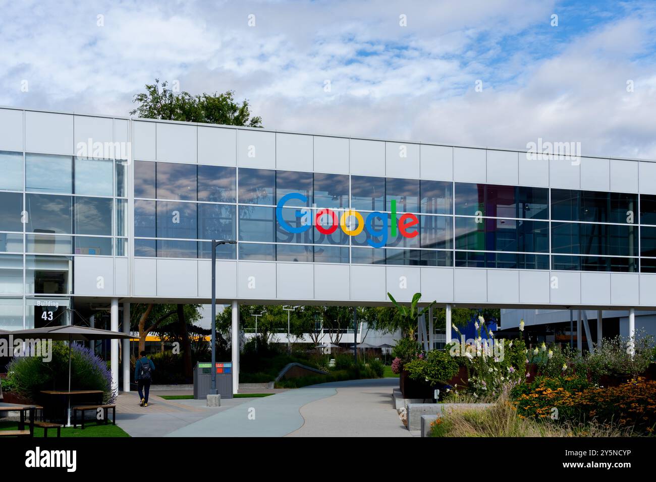 Google headquarters googleplex hi-res stock photography and images - Alamy