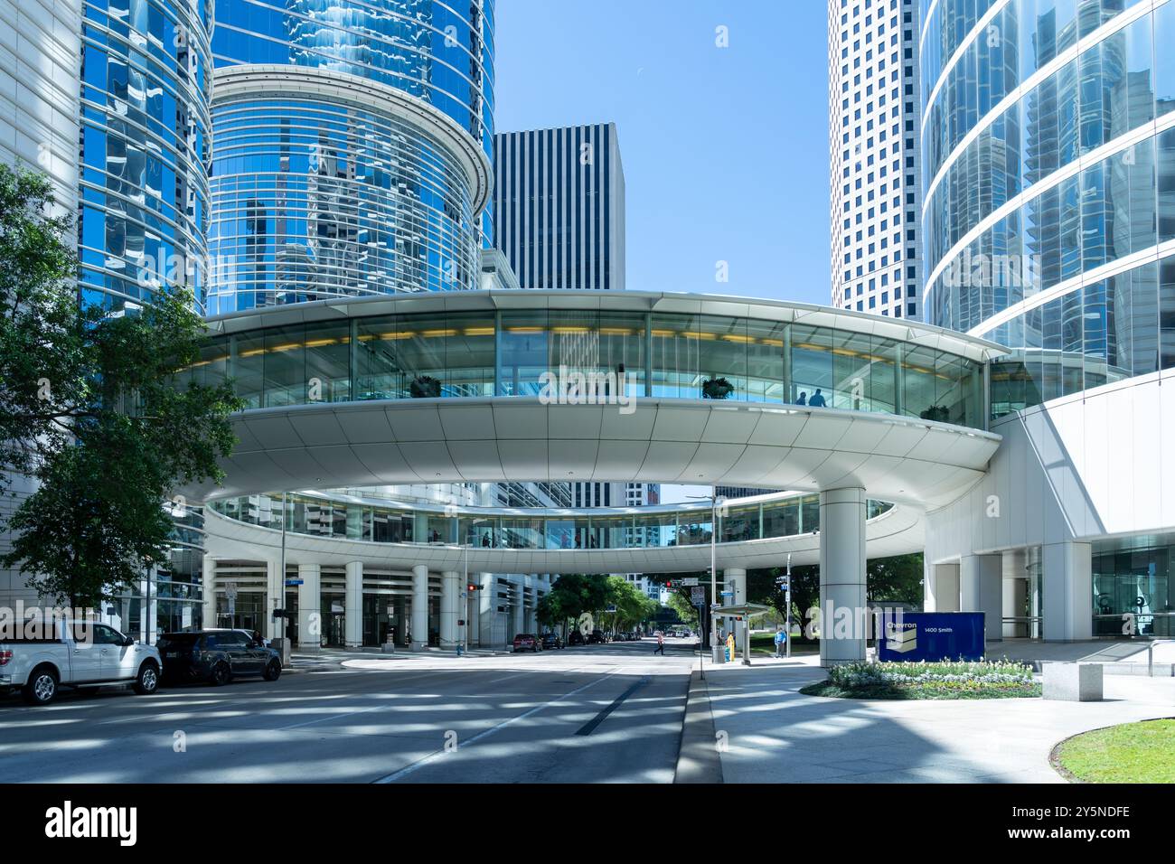 Chevron corporation logo hi-res stock photography and images - Alamy