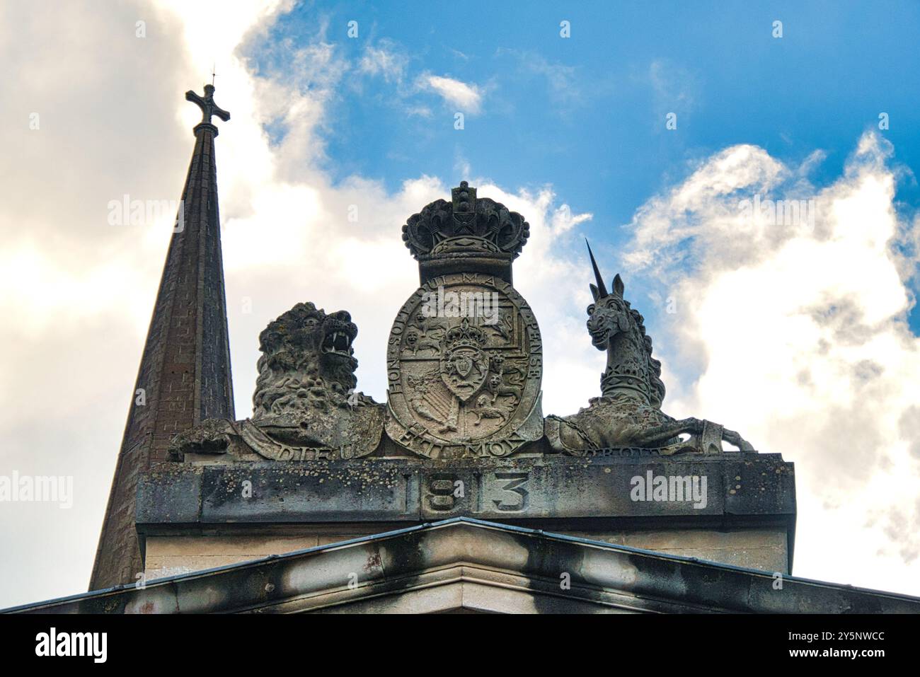Derry city walls walk hi-res stock photography and images - Alamy
