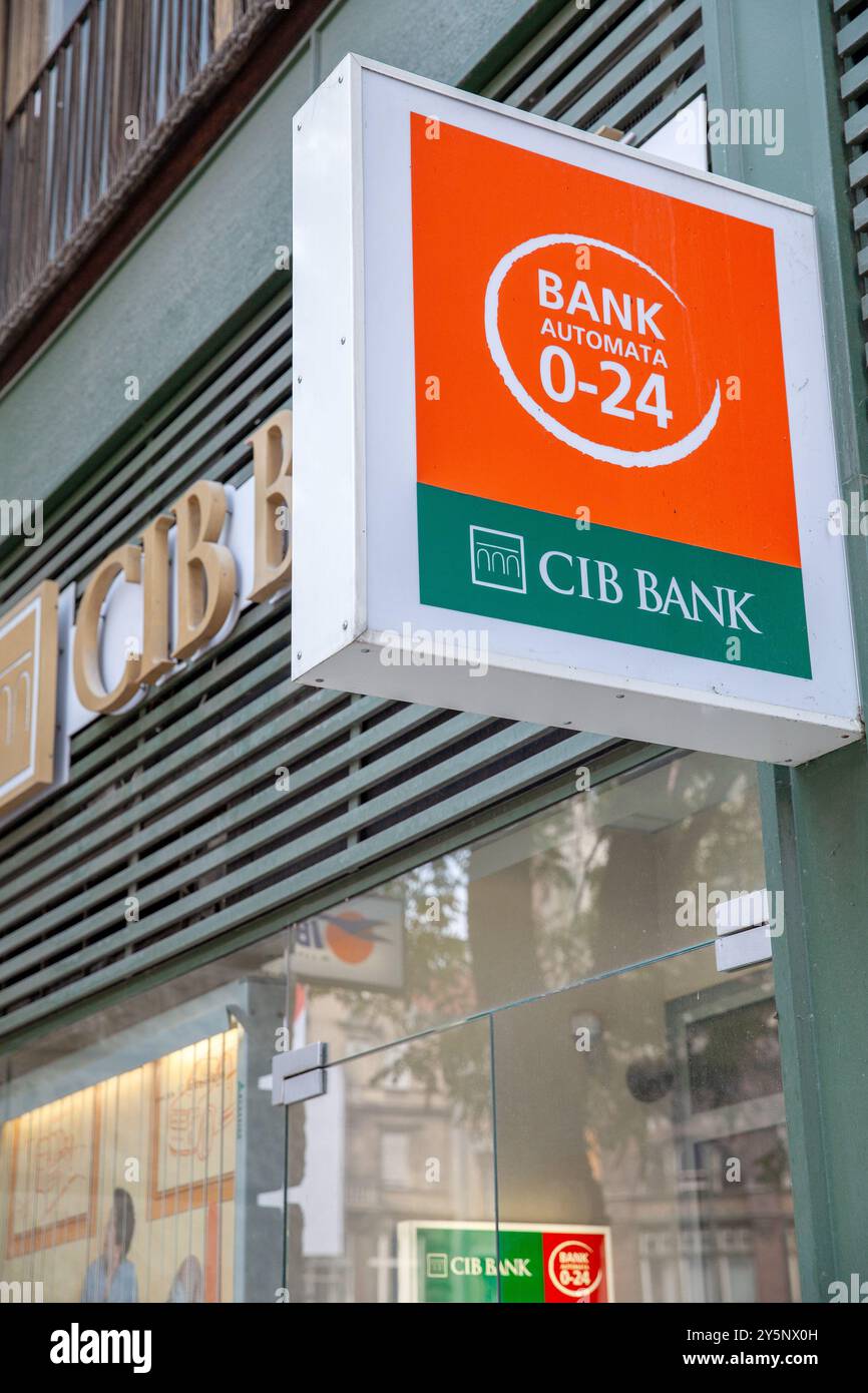 Atm machine budapest hi-res stock photography and images - Alamy