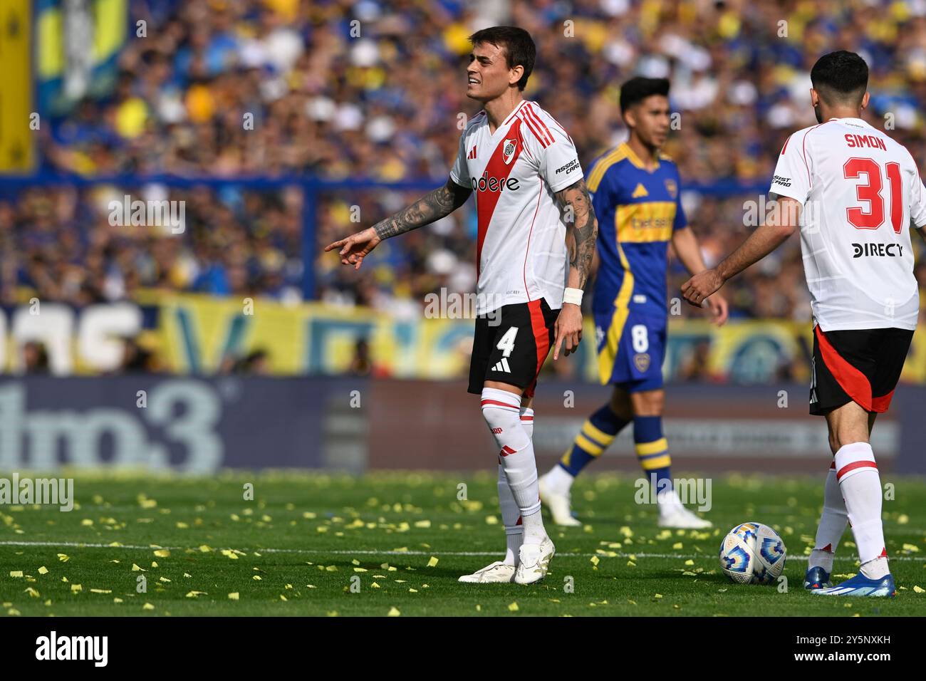 BUENOS AIRES, ARGENTINA - SEPTEMBER 21: Nicolas Fonseca of River Plate ...
