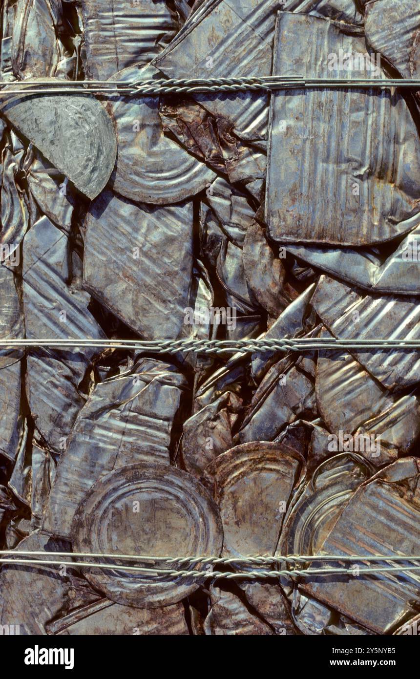 Crushed cans hi-res stock photography and images - Alamy