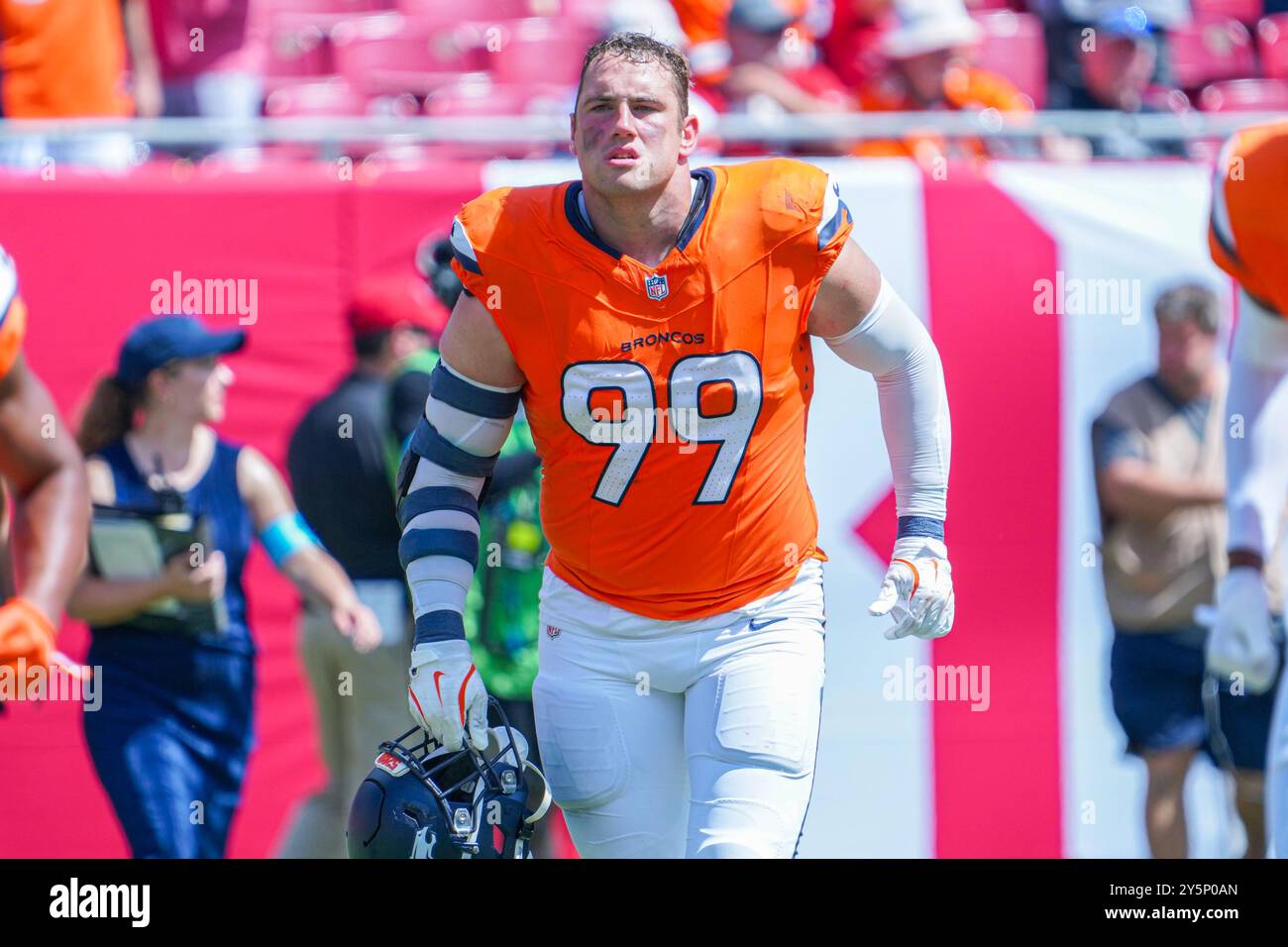 Zach allen broncos hi-res stock photography and images - Alamy